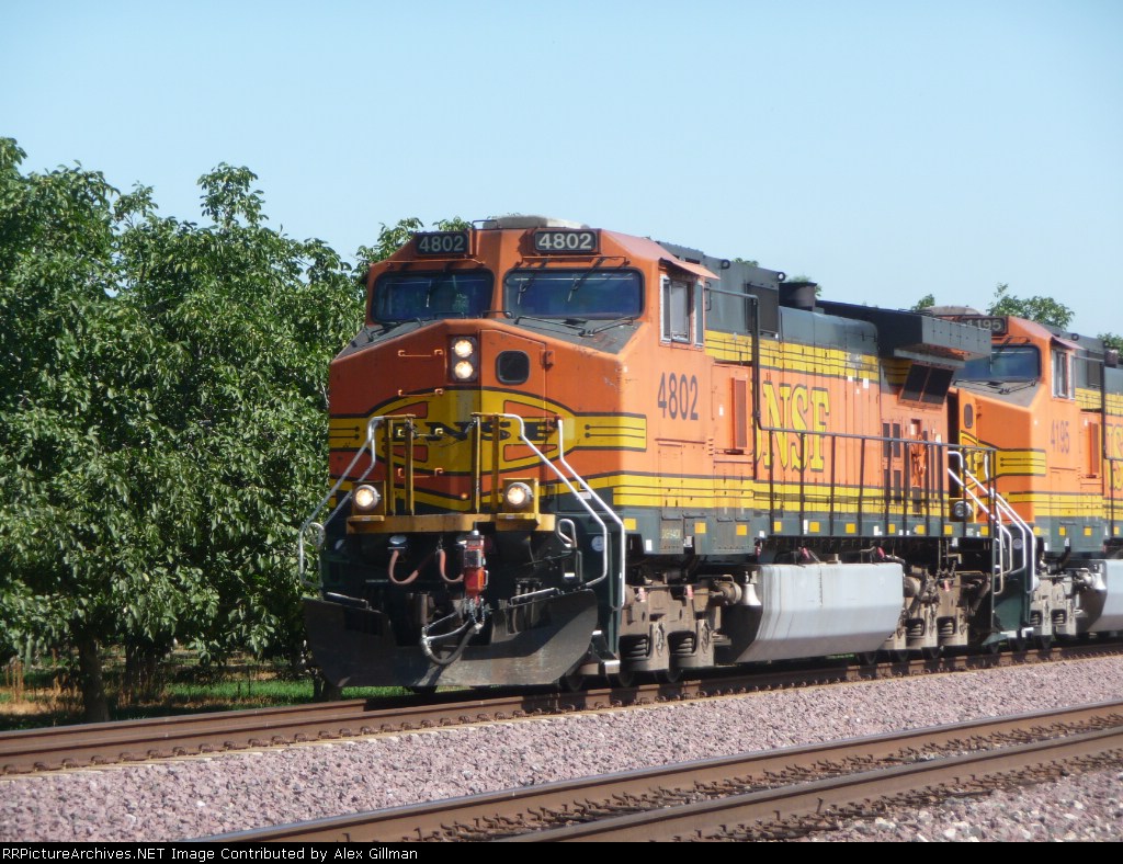 BNSF 4802 East